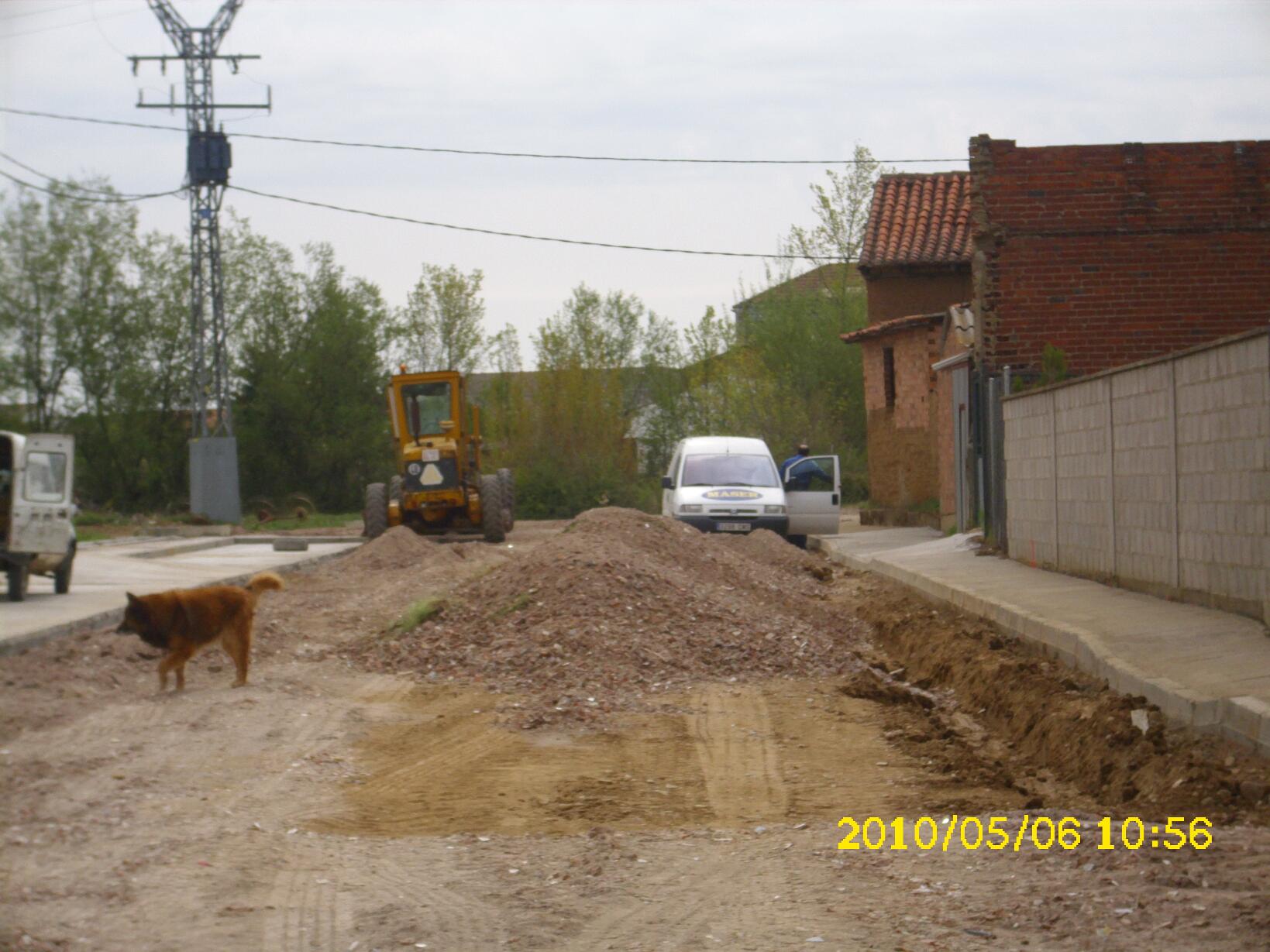 Pavimentación de calles con material reciclado en Quintana de Rueda ...