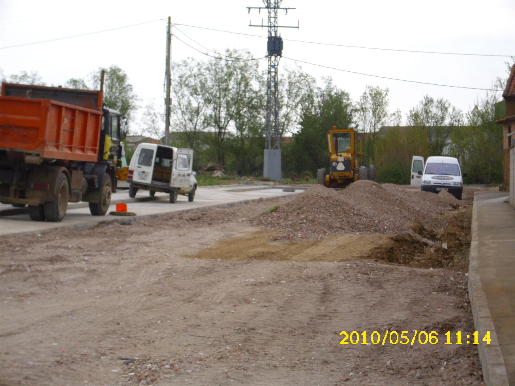 Pavimentación de calles con material reciclado en Quintana de Rueda ...