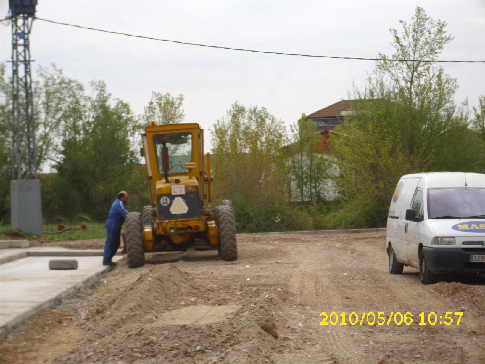 Pavimentación de calles con material reciclado en Quintana de Rueda ...